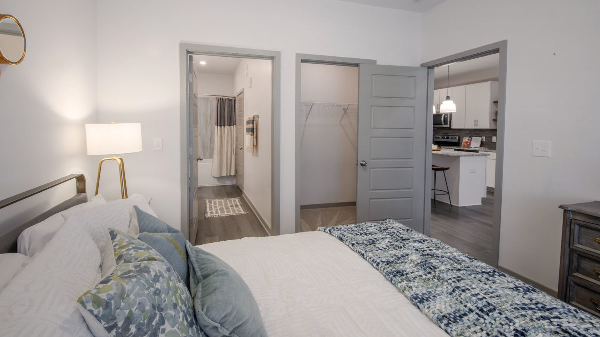 Birmingham, AL, Luxury Apartments | Axel Row | Gallery